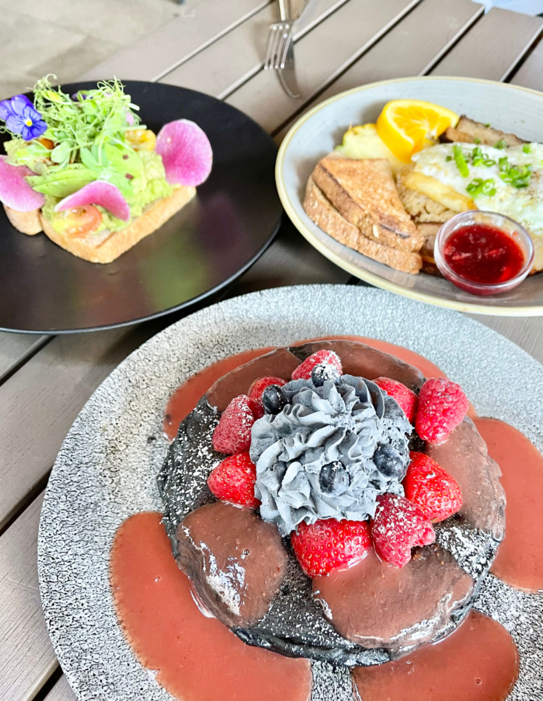 Best Breakfast Spots in Waikiki: Here's Where to Start Your Day - HulaLand